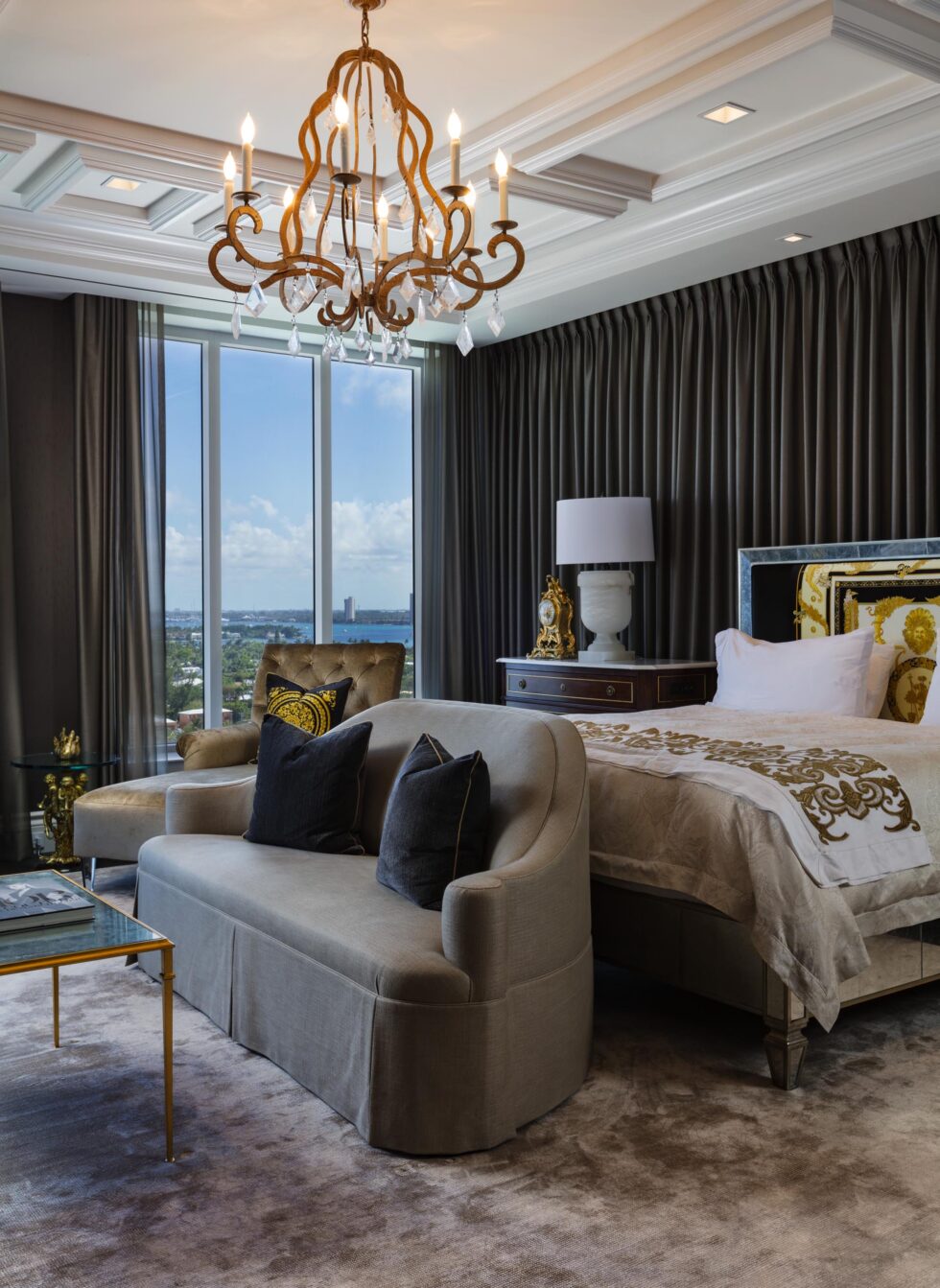 Ritz-Carlton Residences Tower Suite - Willoughby Construction